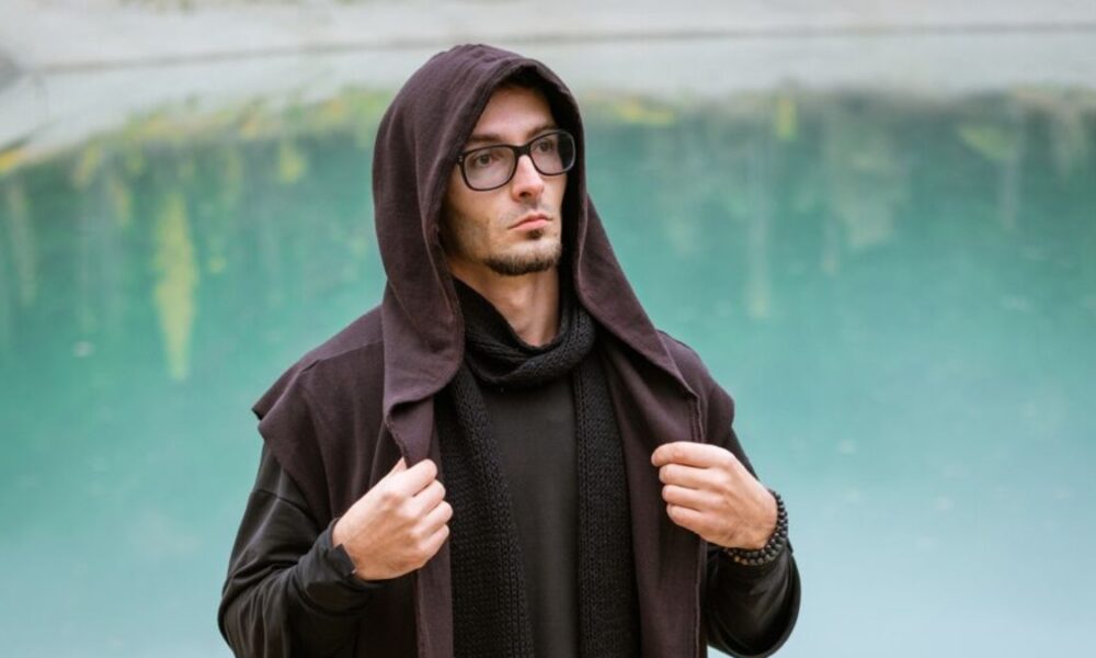 How to Style the Hellstar Hoodie for Any Occasion